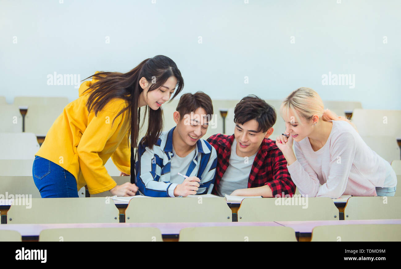 China shanghai young chinese school hi-res stock photography and images ...