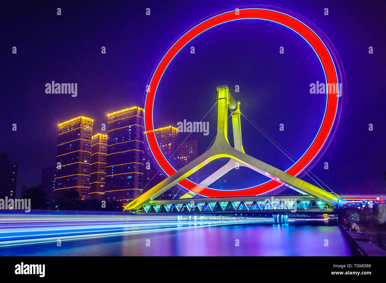 Tianjin eye night view hi-res stock photography and images - Alamy