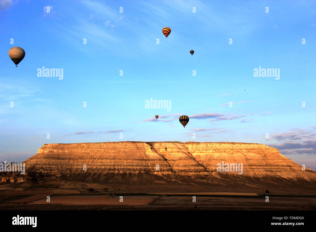 Natural sunrise steep hot air balloons magnificent floating colorful ...