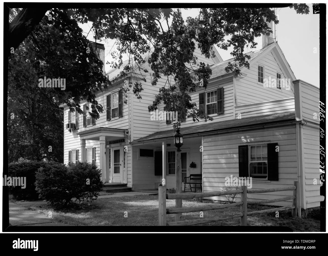 PERSPECTIVE VIEW TAKEN FROM THE SOUTHEAST - Robert M. Honeyman House ...