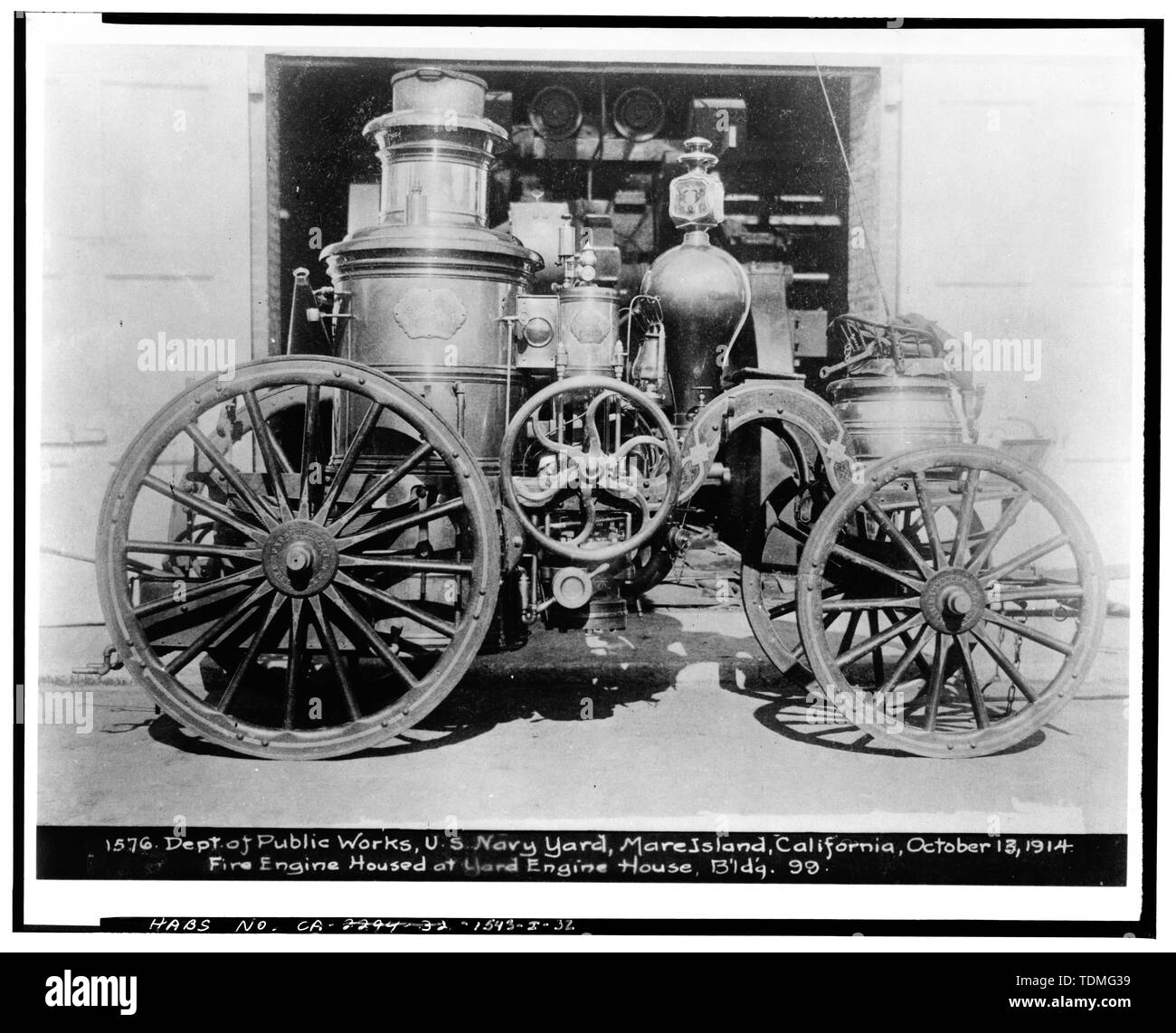 Horse drawn fire engine hi-res stock photography and images - Alamy