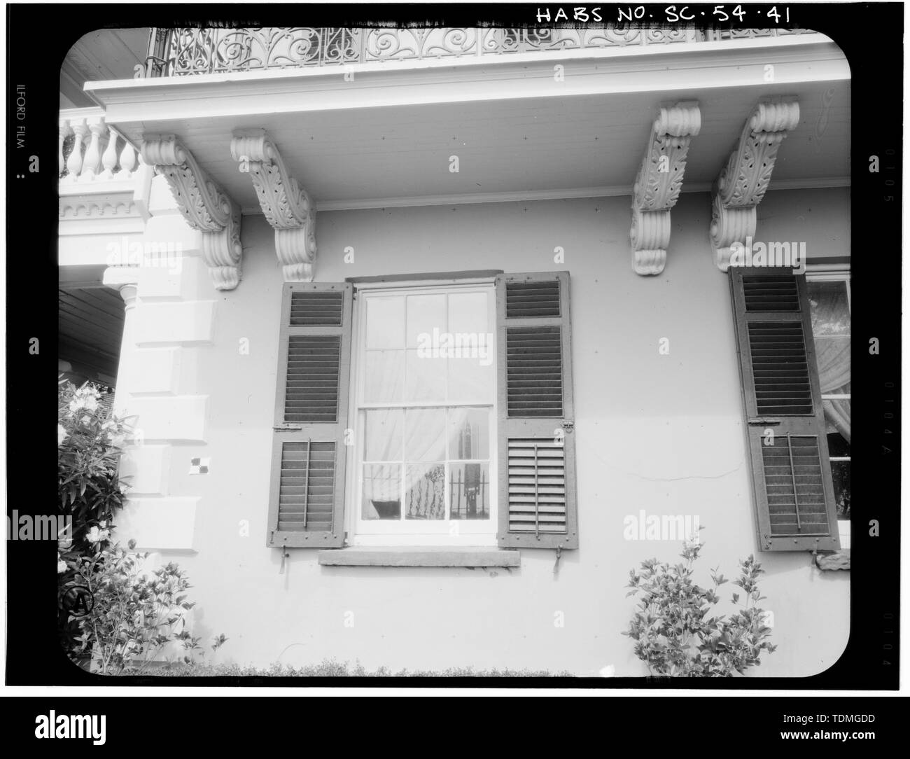 Balcony bracket hi-res stock photography and images - Alamy