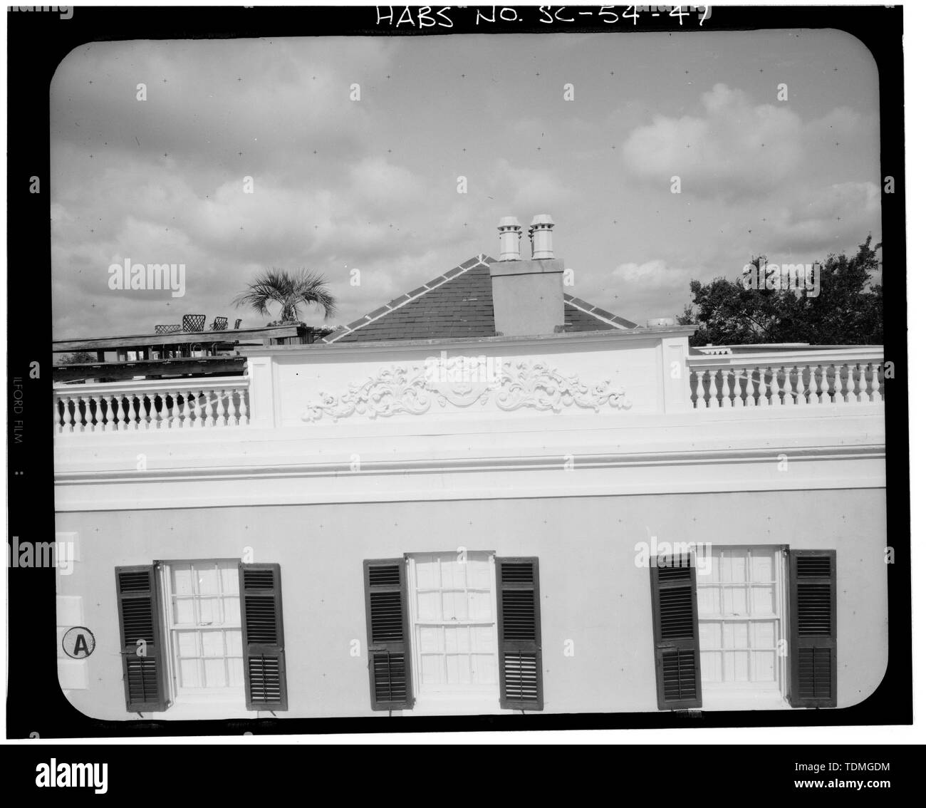 Ornamental parapet Black and White Stock Photos & Images - Alamy
