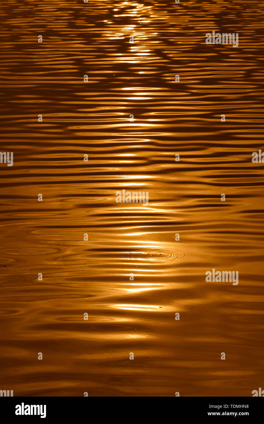 Rippling textures hi-res stock photography and images - Alamy