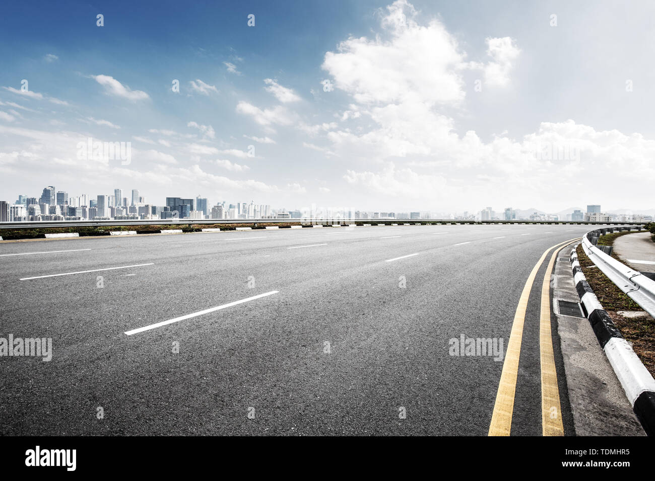 Road transportation system with asphalt tourism expressway and traffic ...