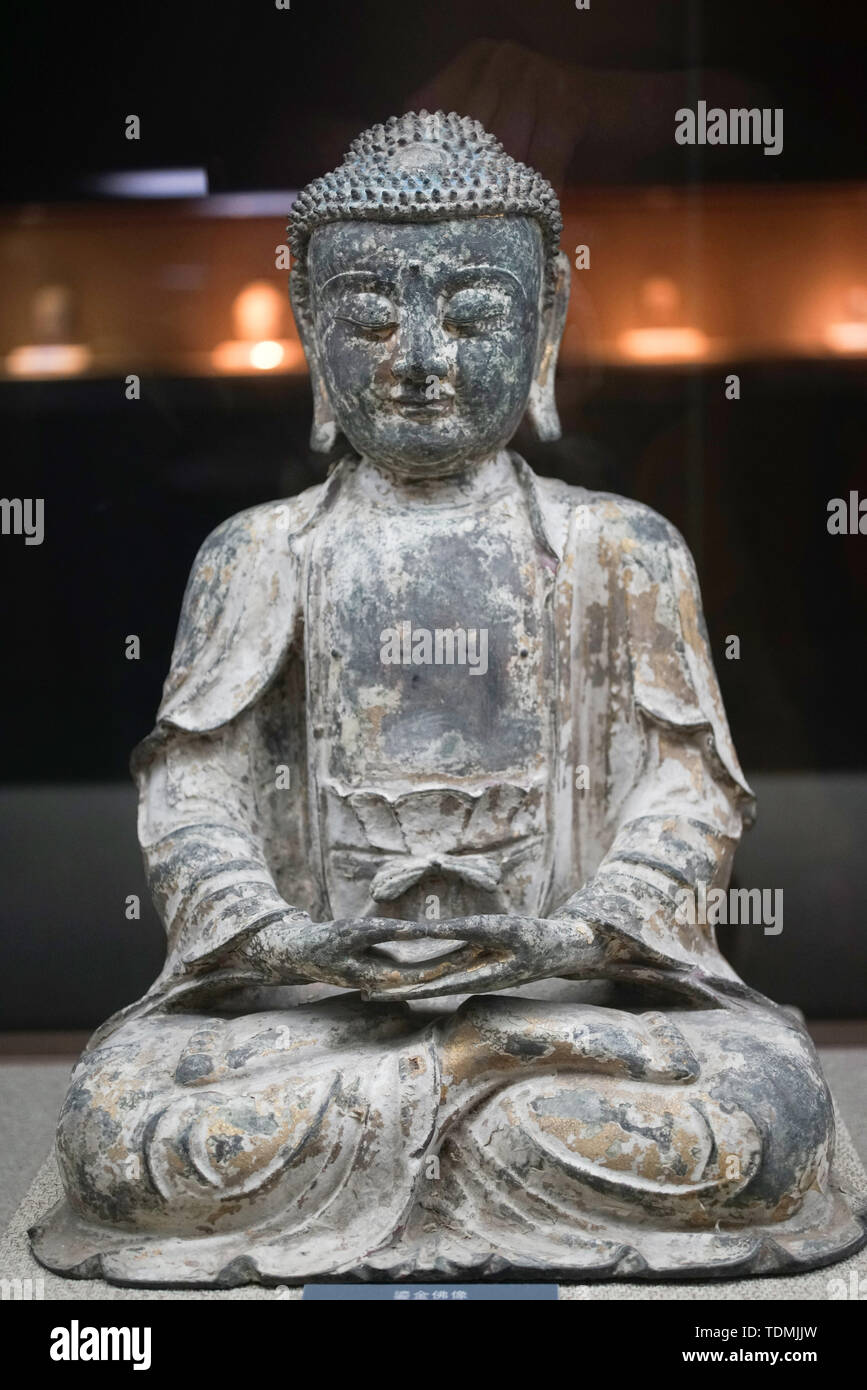 Buddhist sculpture collection hi-res stock photography and images - Alamy
