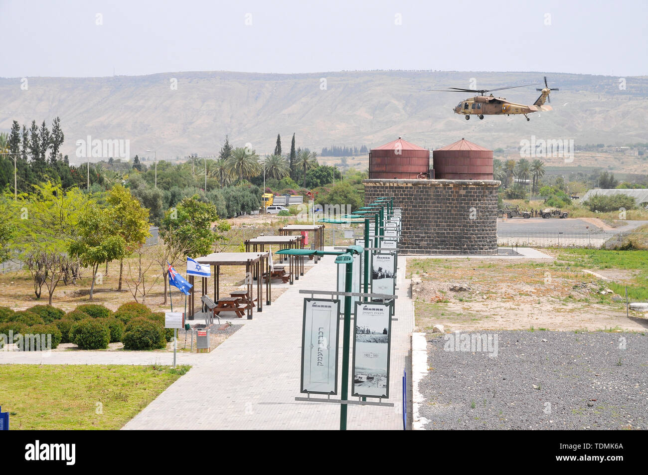 Israeli Air Force (IAF) helicopter, Sikorsky UH-60 Blackhawk (Yanshuf ...