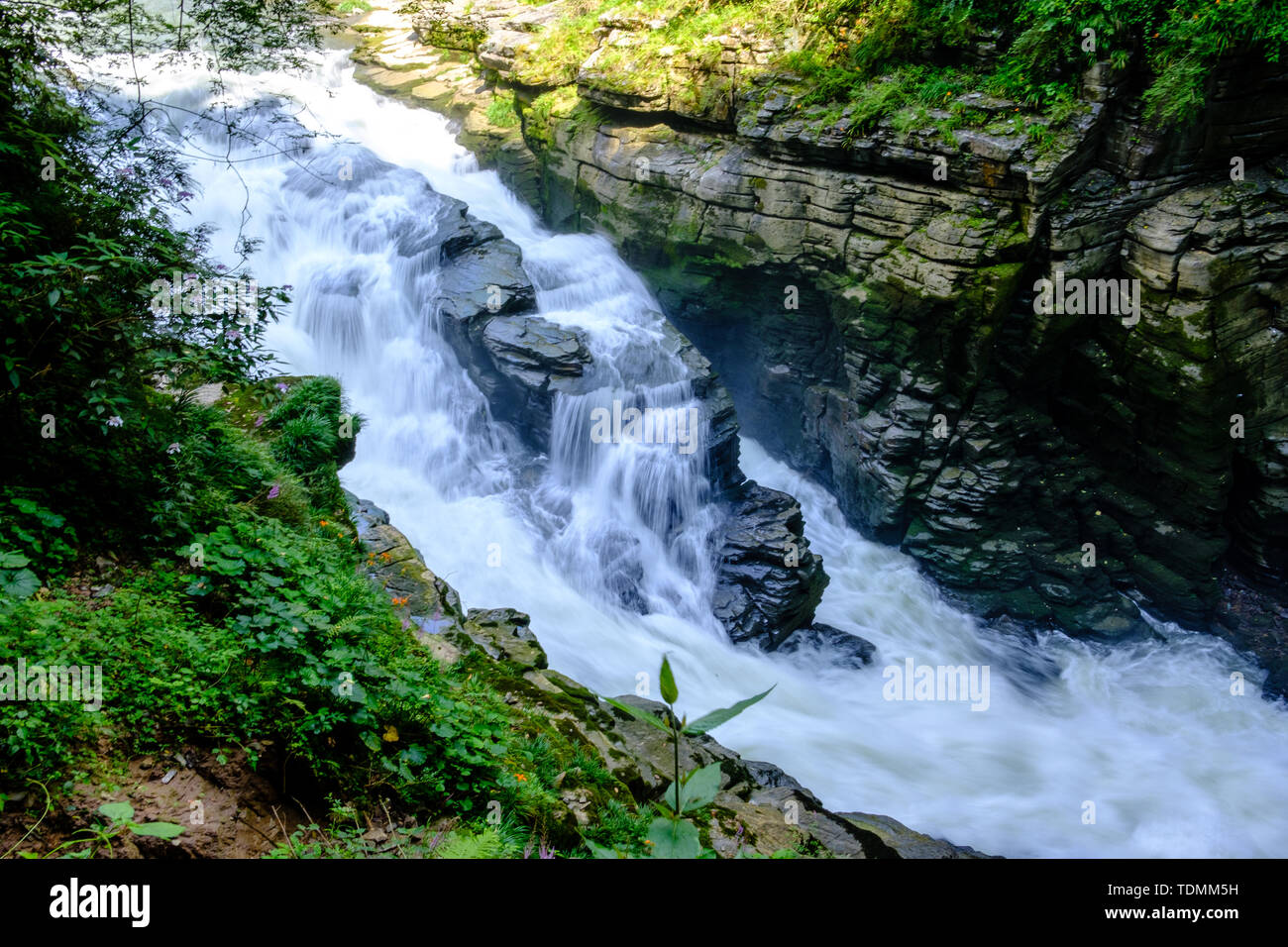 Tenglong cave river Stock Photo - Alamy