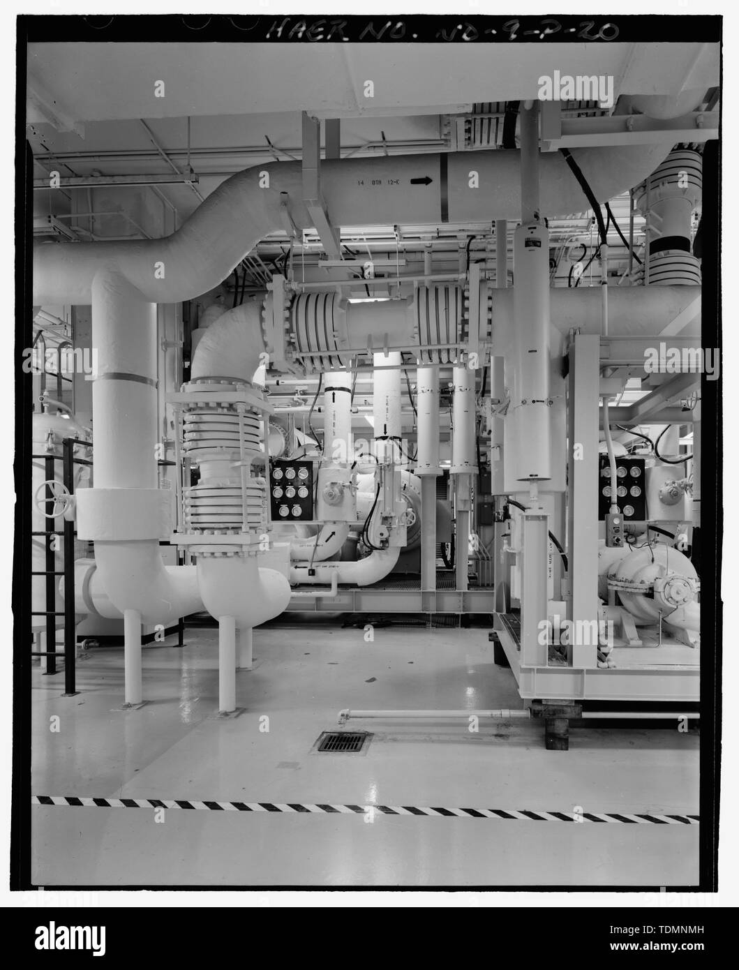 Perimeter acquisition radar building room -105, shock-isolated platform ...