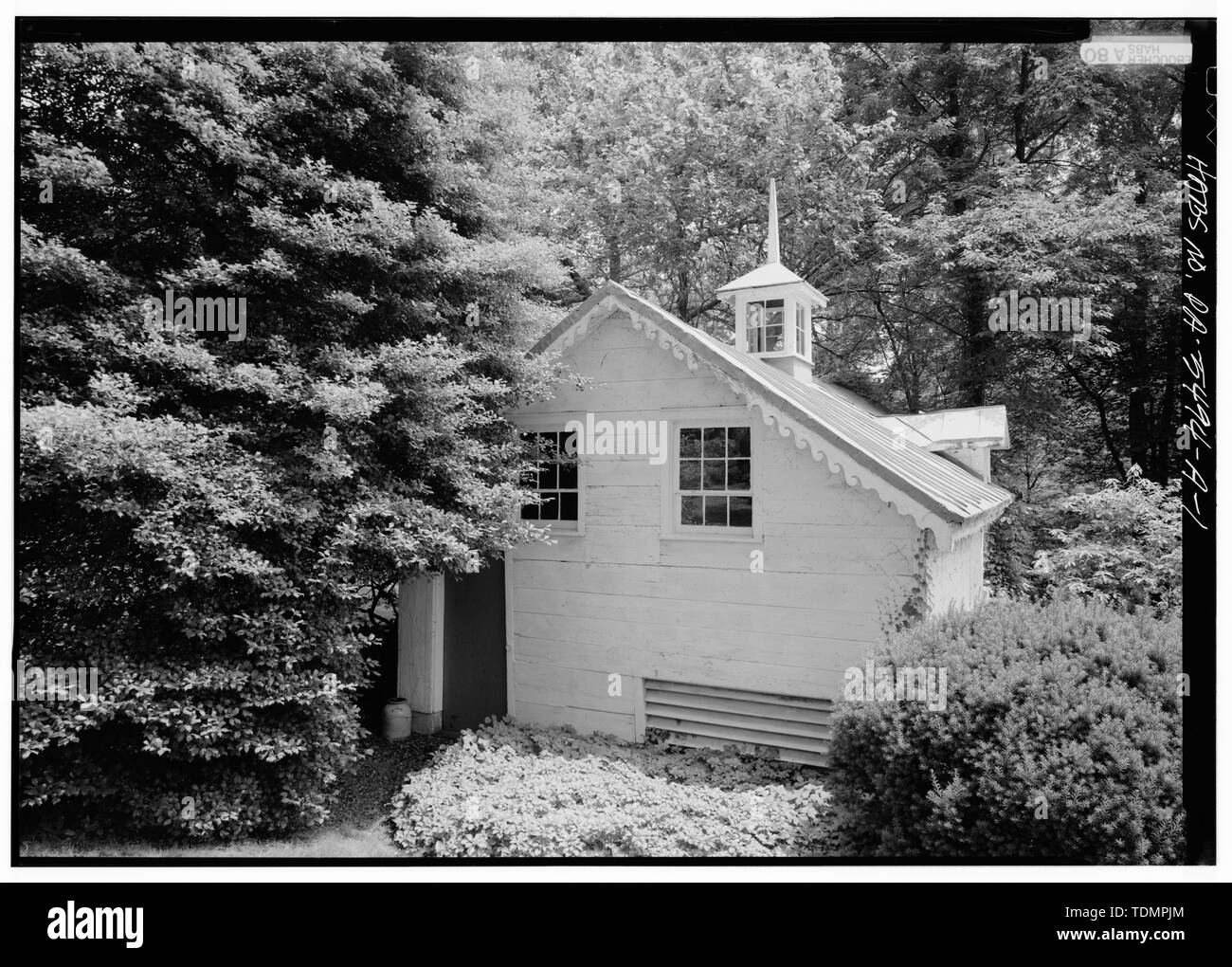 PERSPECTIVE VIEW OF WEST (FRONT) - Richard Hough House, Spring House ...