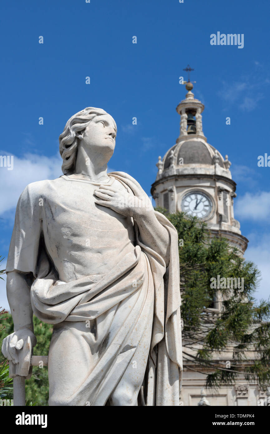 Sicily statue monument hi-res stock photography and images - Alamy