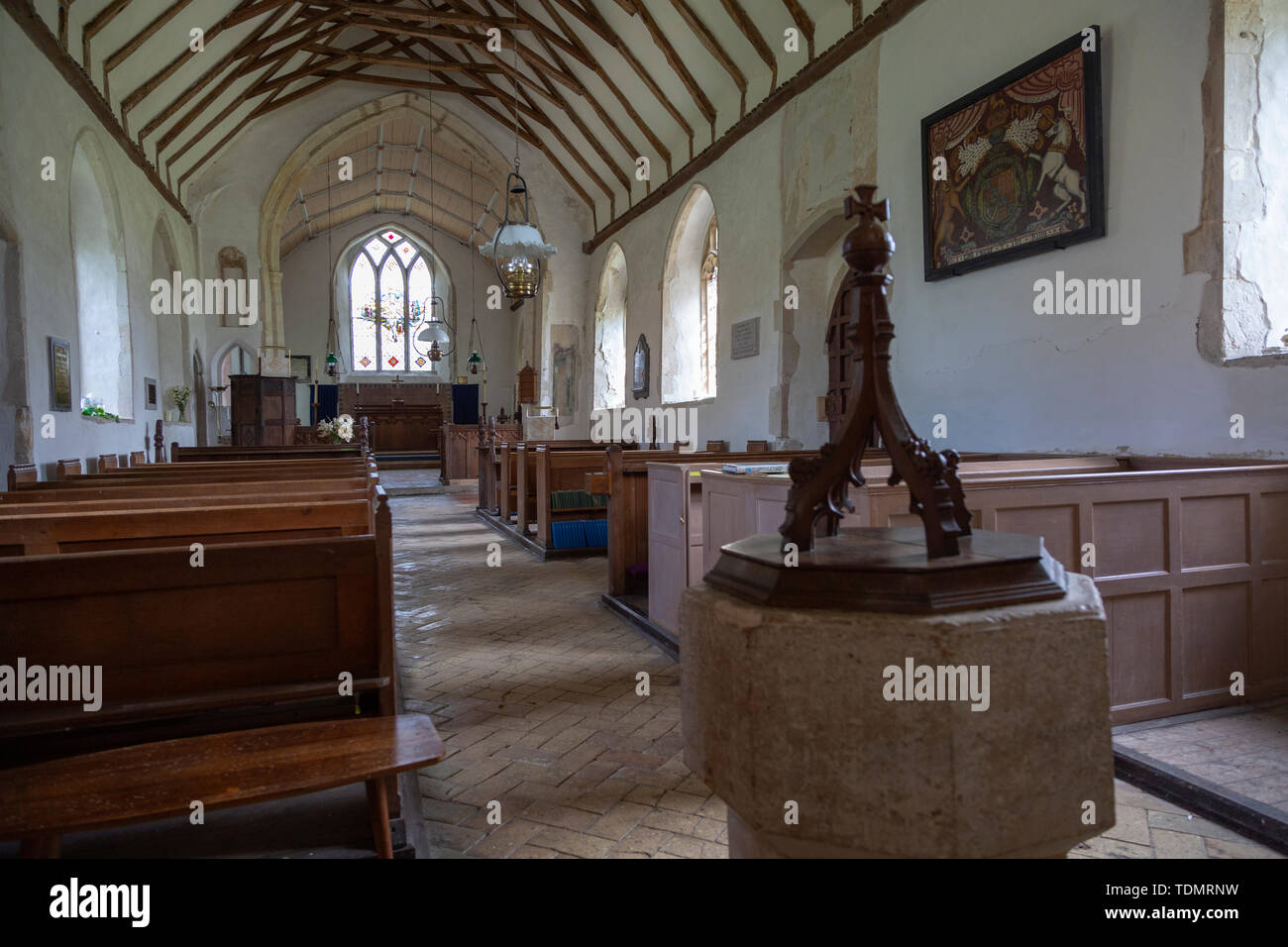 Inside village parish church of Saint Peter and Saint Paul, Alpheton ...