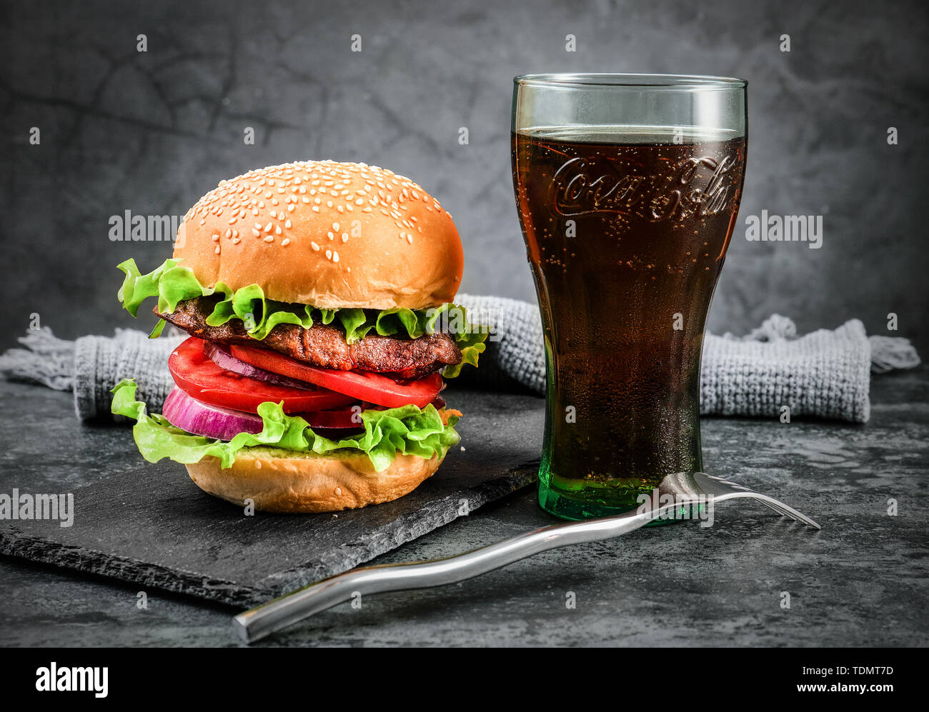 Hamburger coke hi-res stock photography and images - Alamy