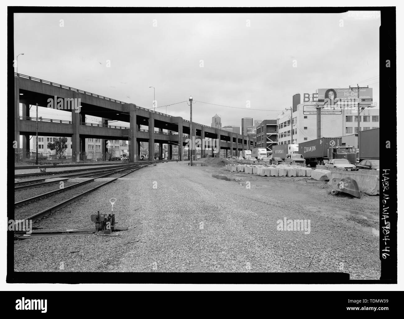 Construct project Black and White Stock Photos & Images - Alamy