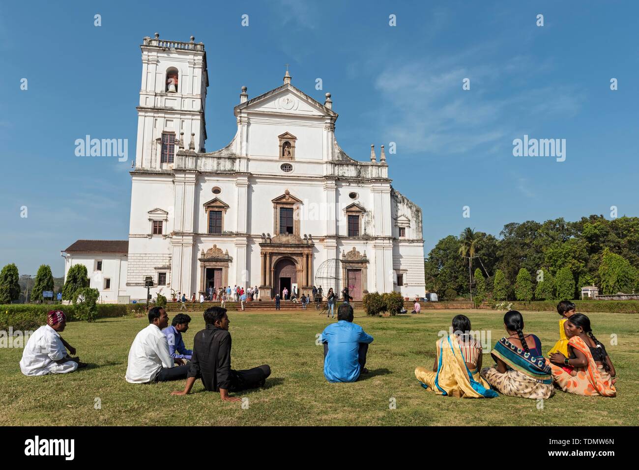Group of indian tourists in front of se cathedral hi-res stock ...