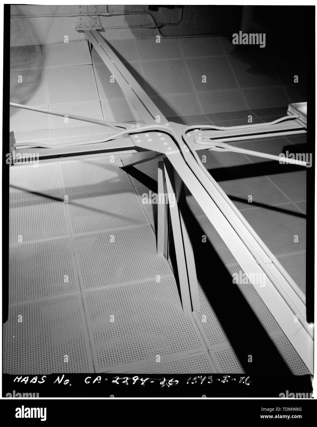 Truss rod Black and White Stock Photos & Images - Alamy