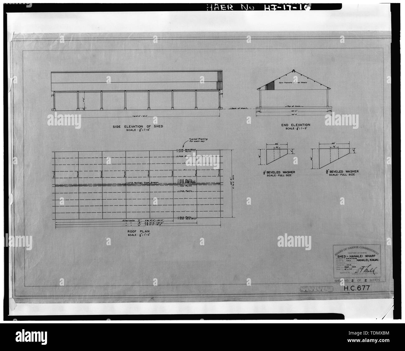 Hanalei Pier Black and White Stock Photos & Images - Alamy