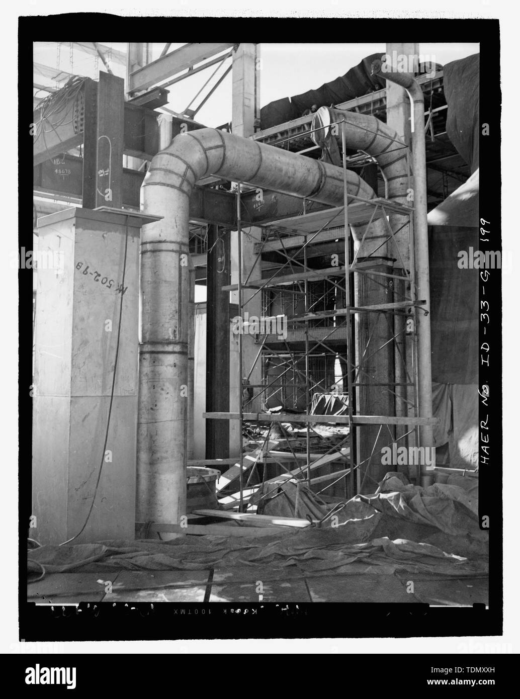 PIPING FOR COOLANT WATER IS INSTALLED INSIDE REACTOR STRUCTURE PRIOR TO ...