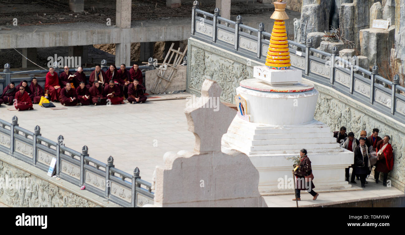 Sky burial platform hi-res stock photography and images - Alamy