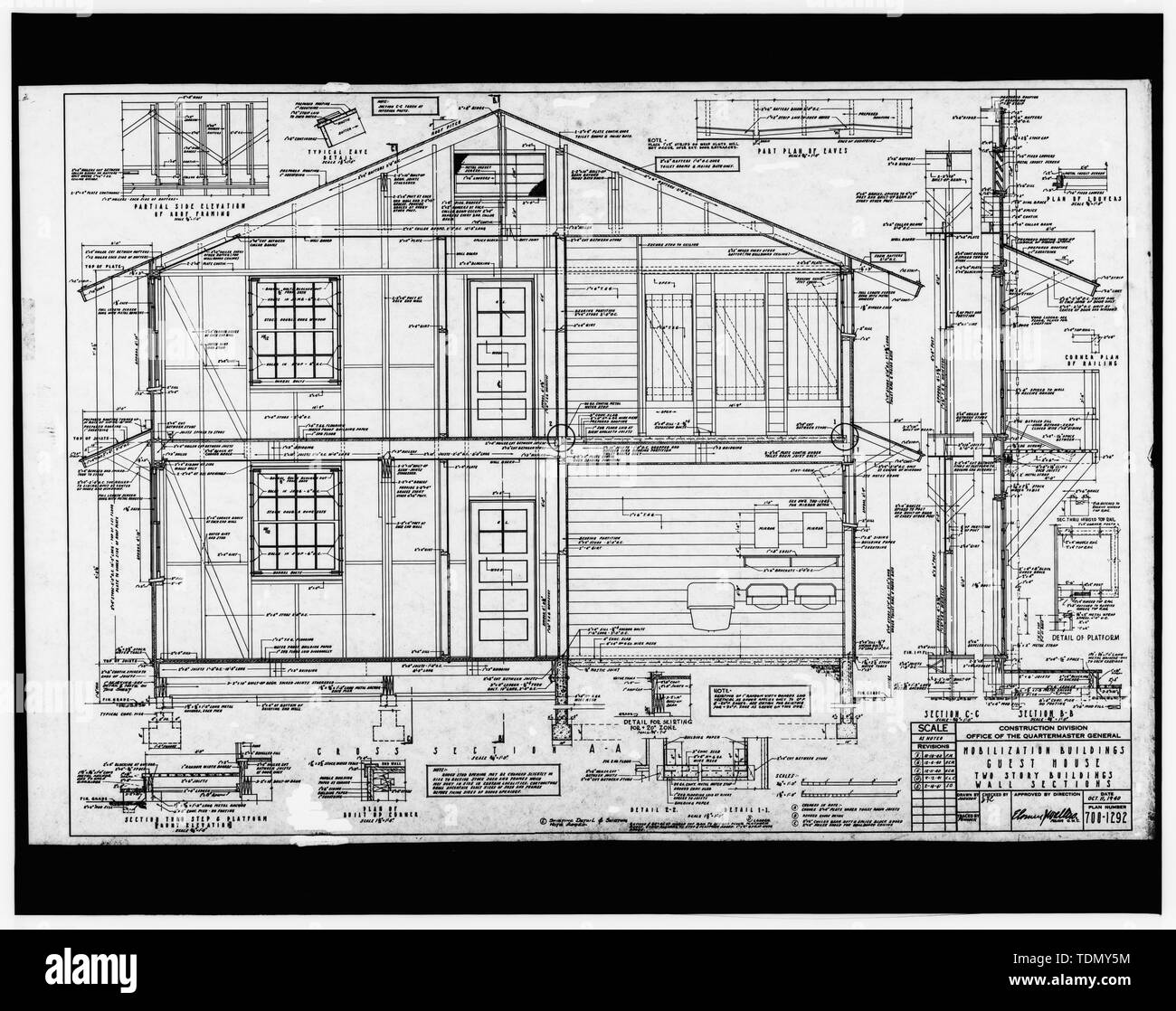 Two story buildings hi-res stock photography and images - Alamy