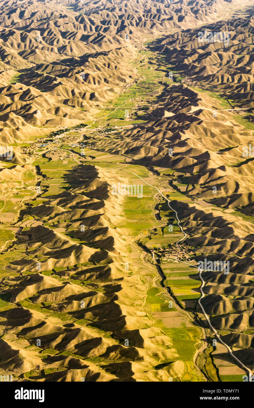 Aerial shooting plateau mountains, mountains, snow mountains Stock ...