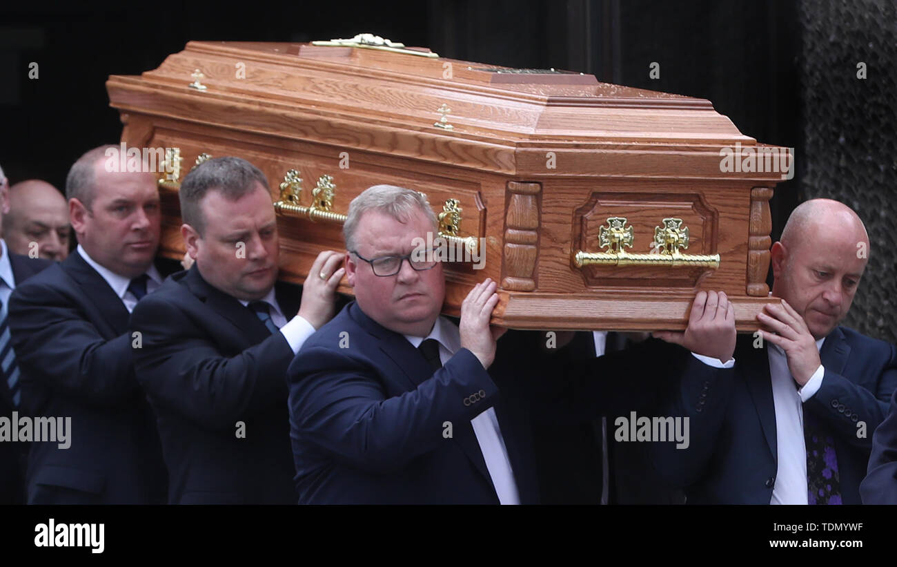 Phil lynott funeral hi-res stock photography and images - Alamy