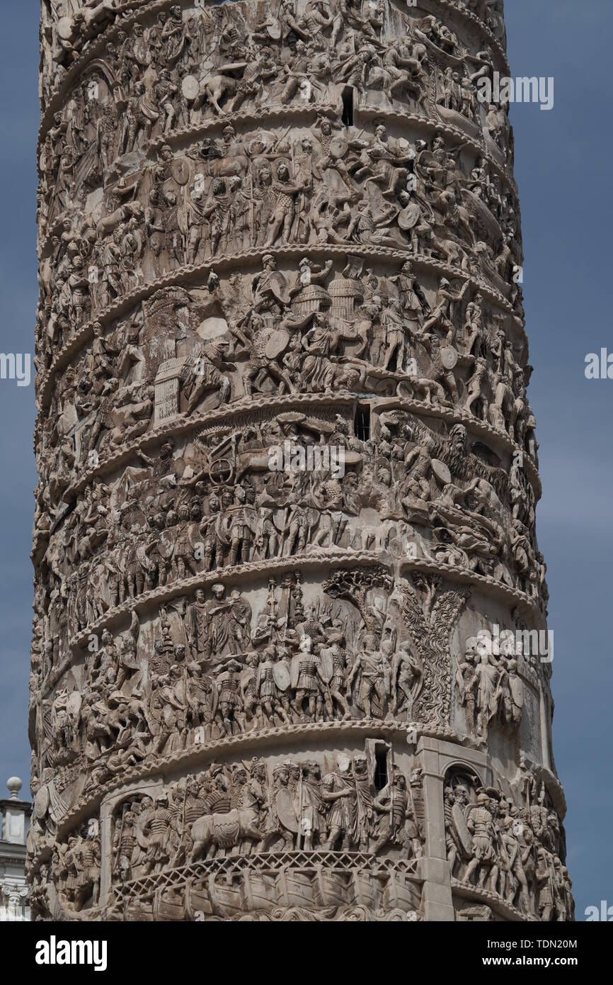 Marc Marcus Aurelio Column in Rome Colonna Place Stock Photo - Alamy