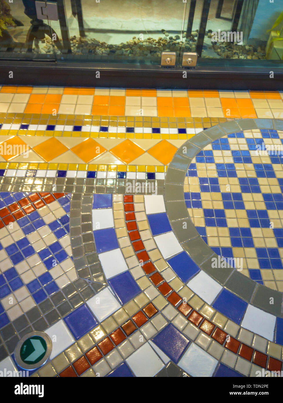 Mall floor tiles Stock Photo - Alamy