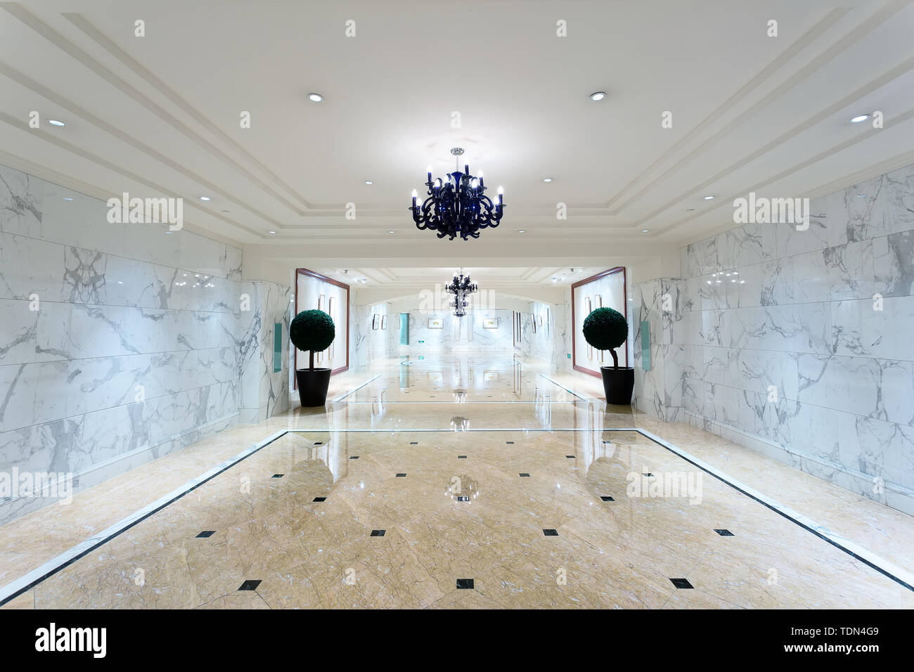 luxury hotel corridor interior with elegant decorations Stock Photo - Alamy