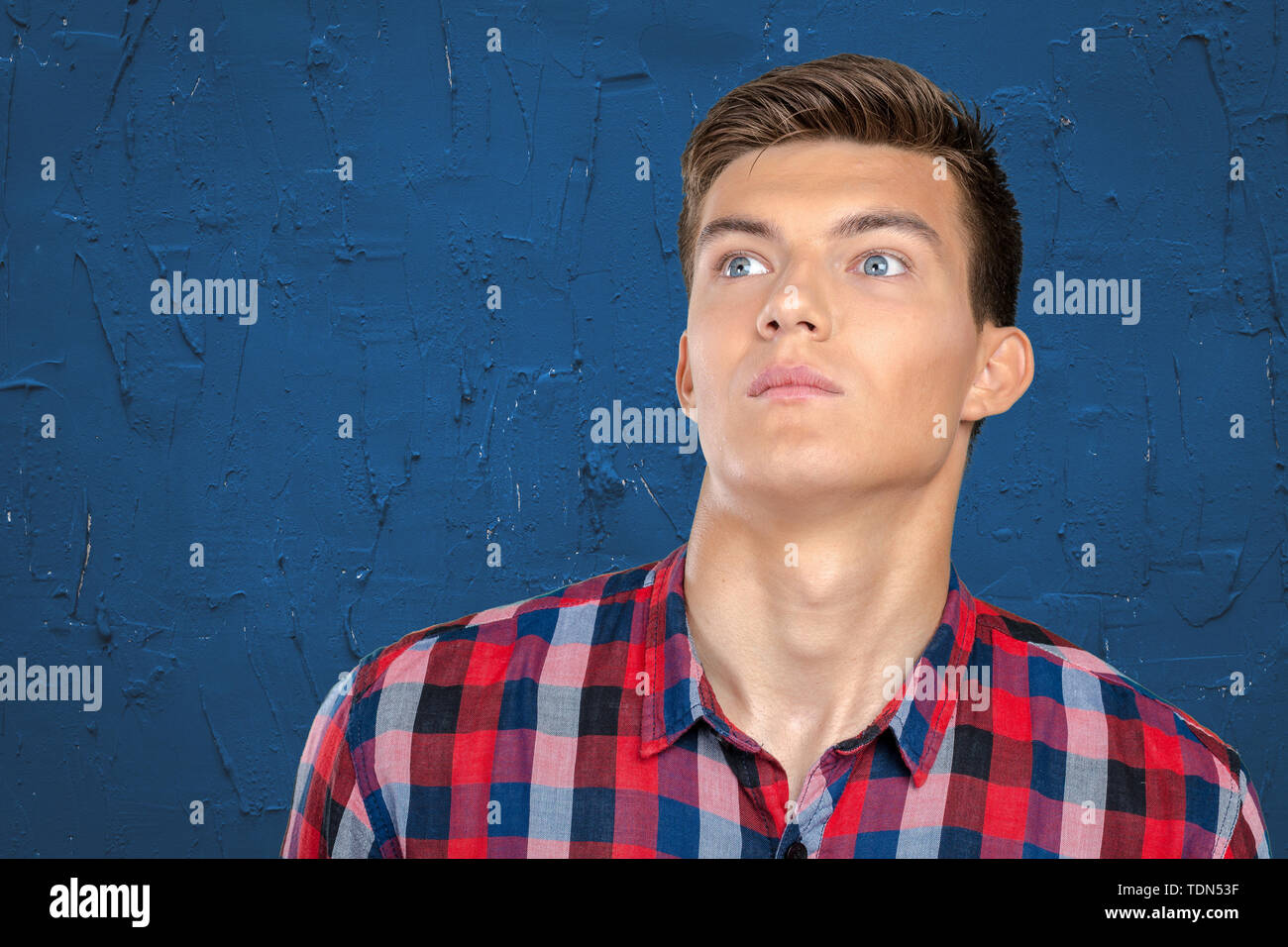 portrait of amazed man Stock Photo - Alamy