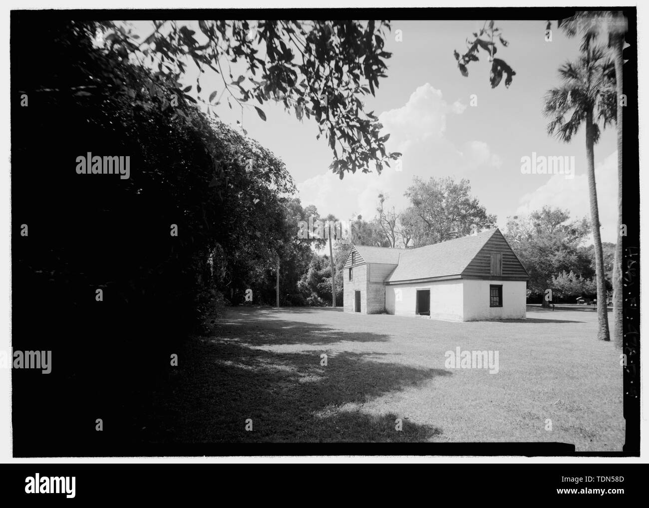 Perspective view looking southwest - Kingsley Plantation, Barn, 11676 ...