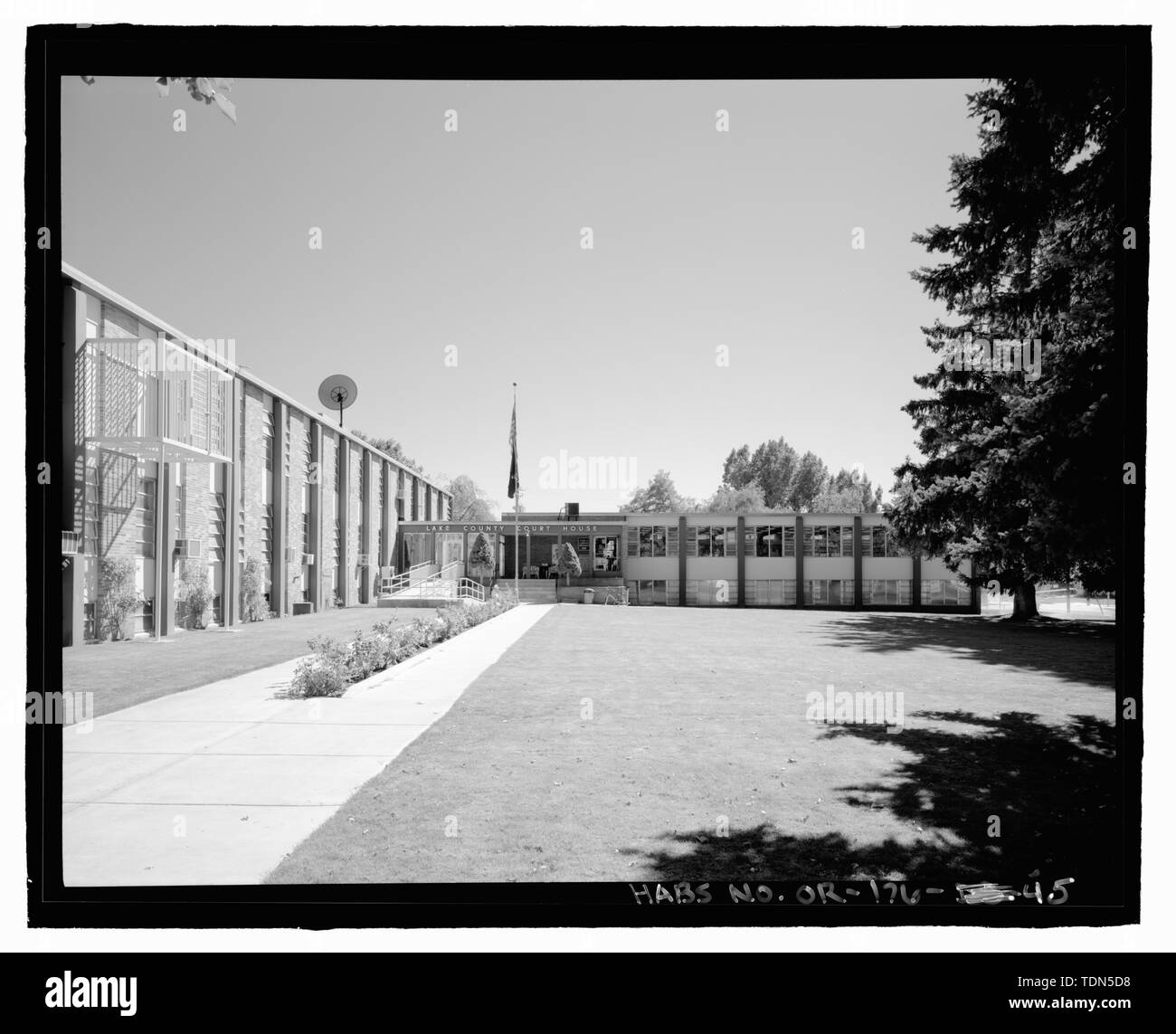 Perspective view of County Courthouse (513 Center Street), view looking ...