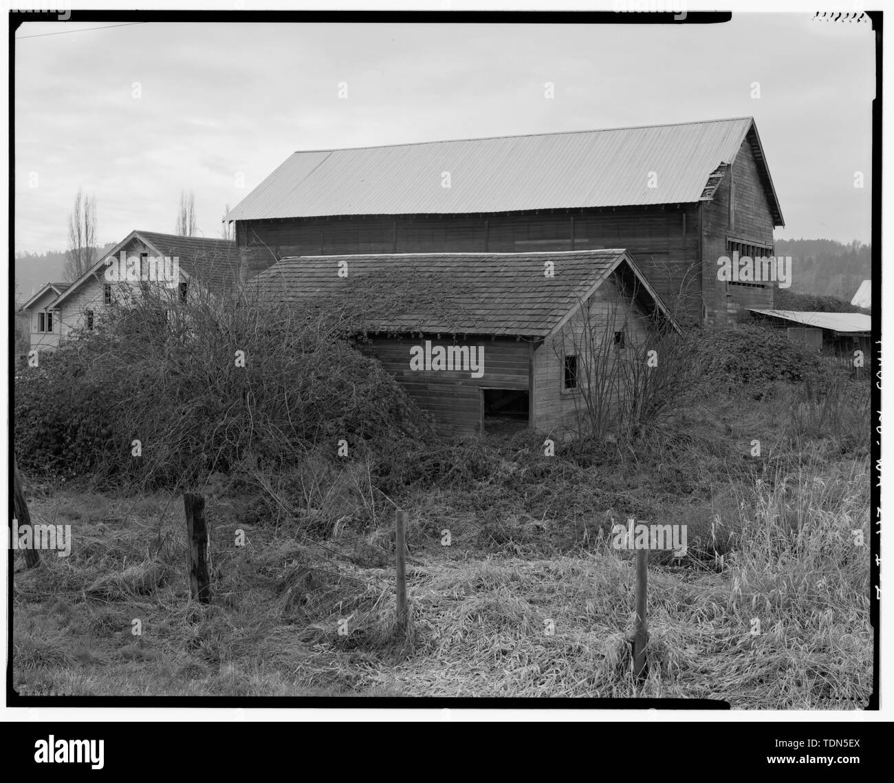 Main barn Black and White Stock Photos & Images - Alamy