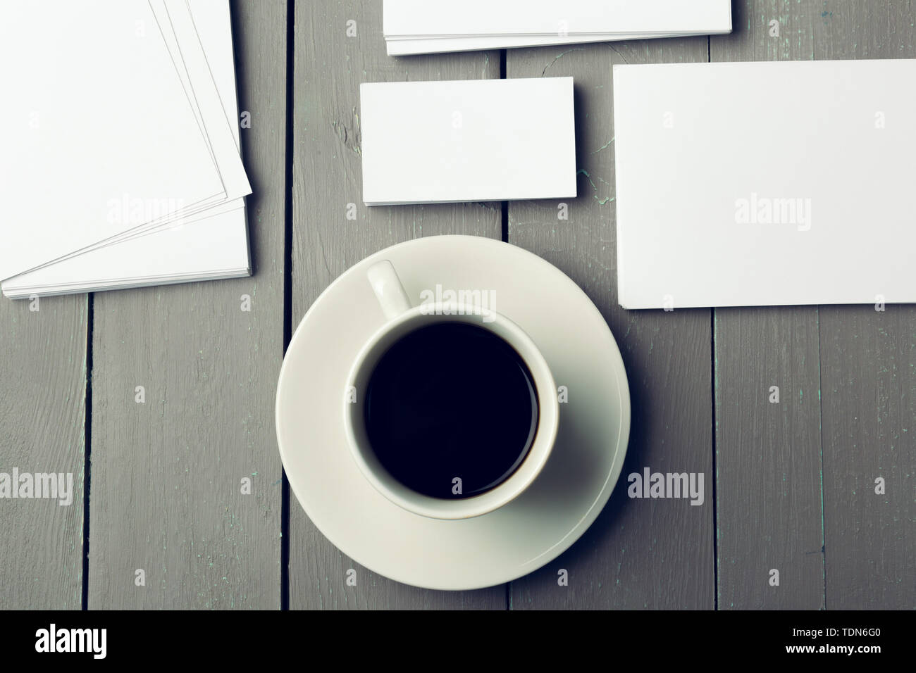 Blank card with coffee cup with space Stock Photo - Alamy