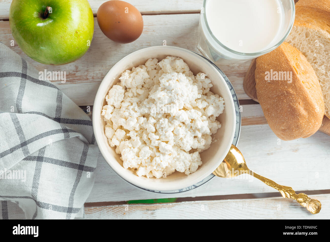 fresh cottage cheese Stock Photo - Alamy