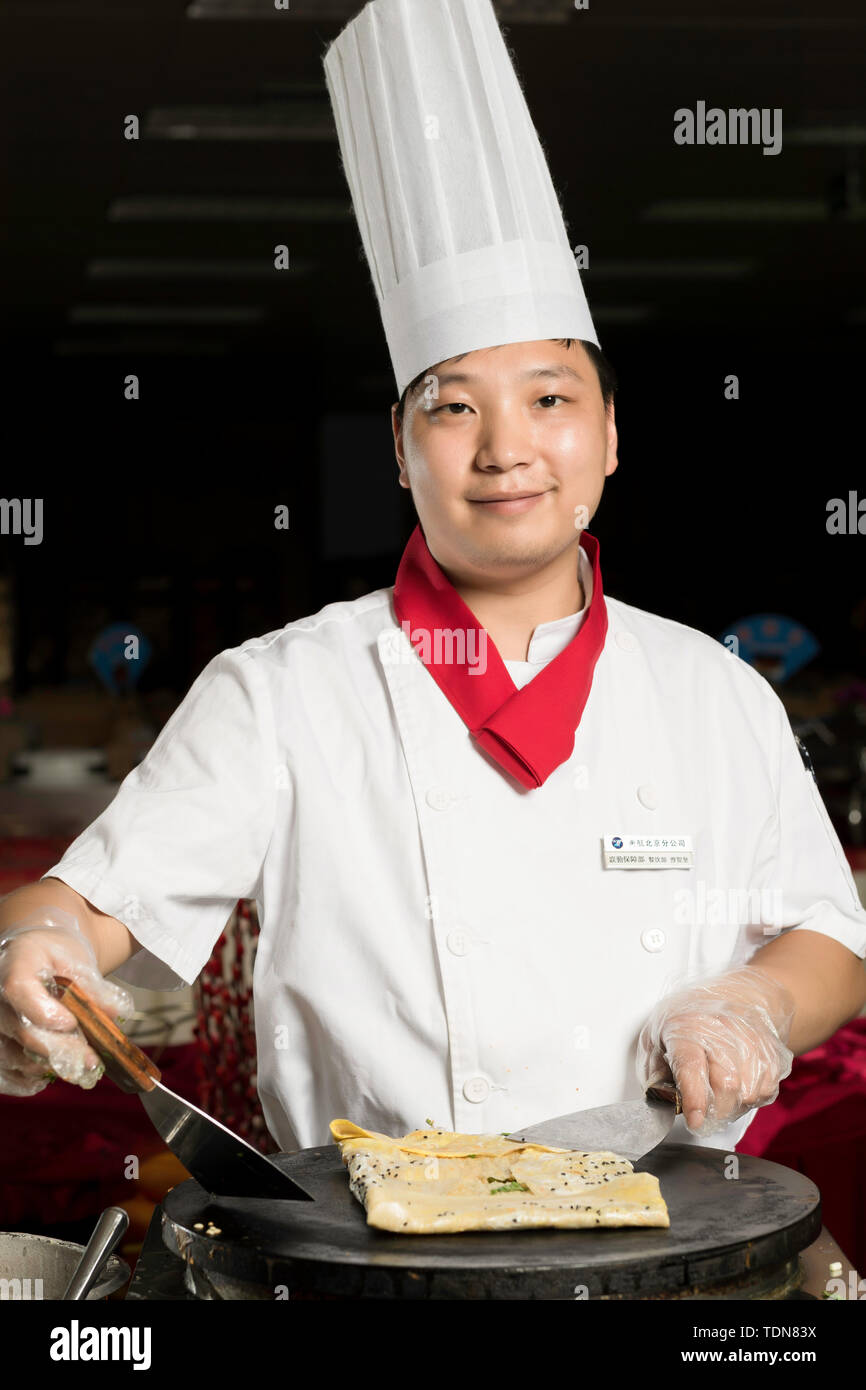 Ramen chef and pancake chef Stock Photo - Alamy
