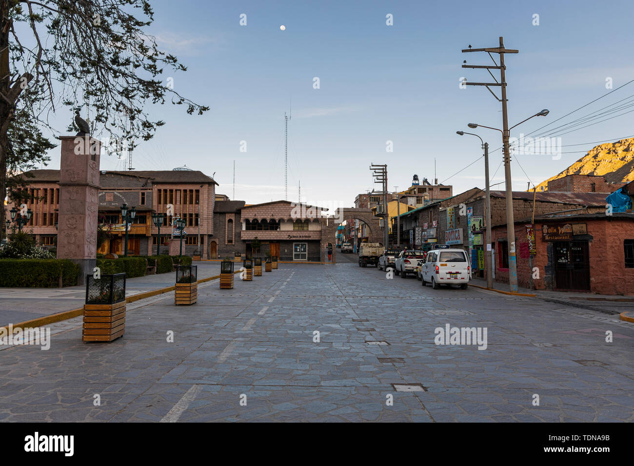 Early morning in the plaza at Chivay, Colca Canyon, Peru, South America ...