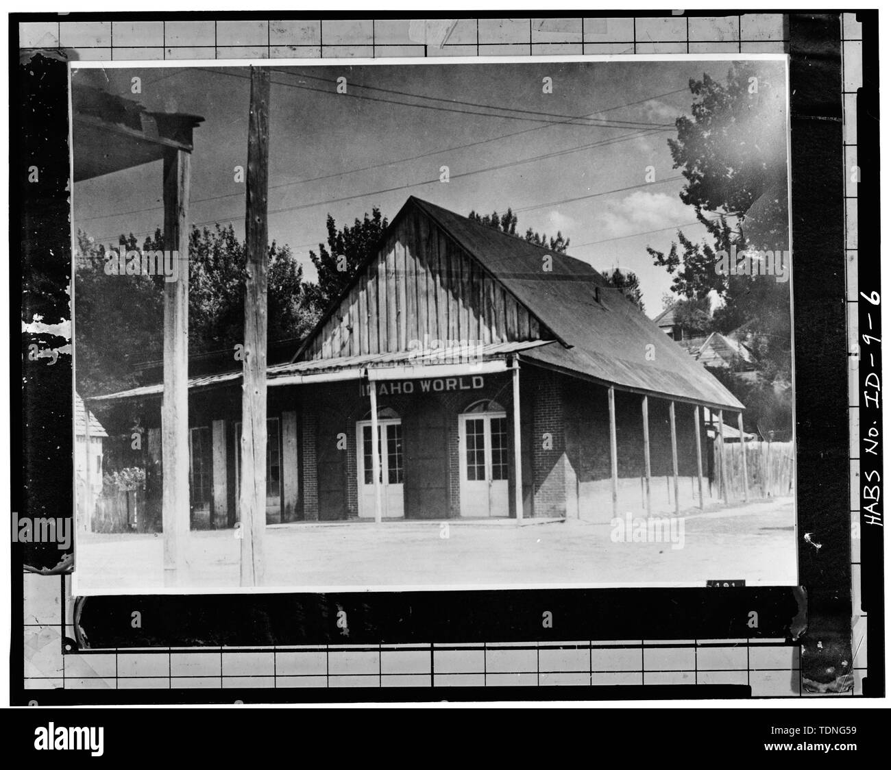 Photocopy of old photo shows a general view of the building before 1918 ...