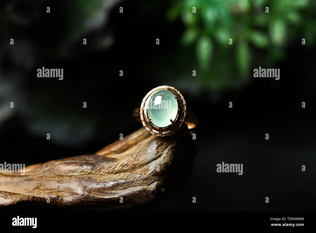 The emerald ring Stock Photo - Alamy