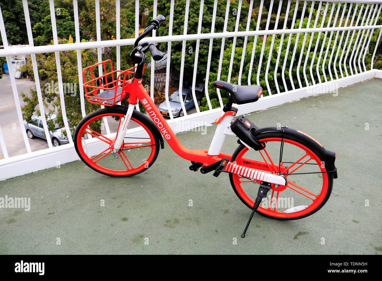 Bicycles turning hi-res stock photography and images - Alamy