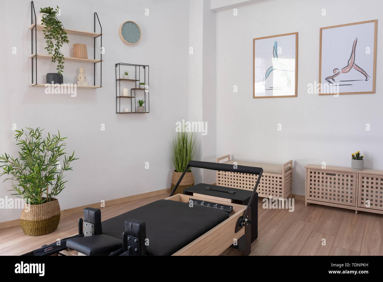 Pilates studio hi-res stock photography and images - Alamy