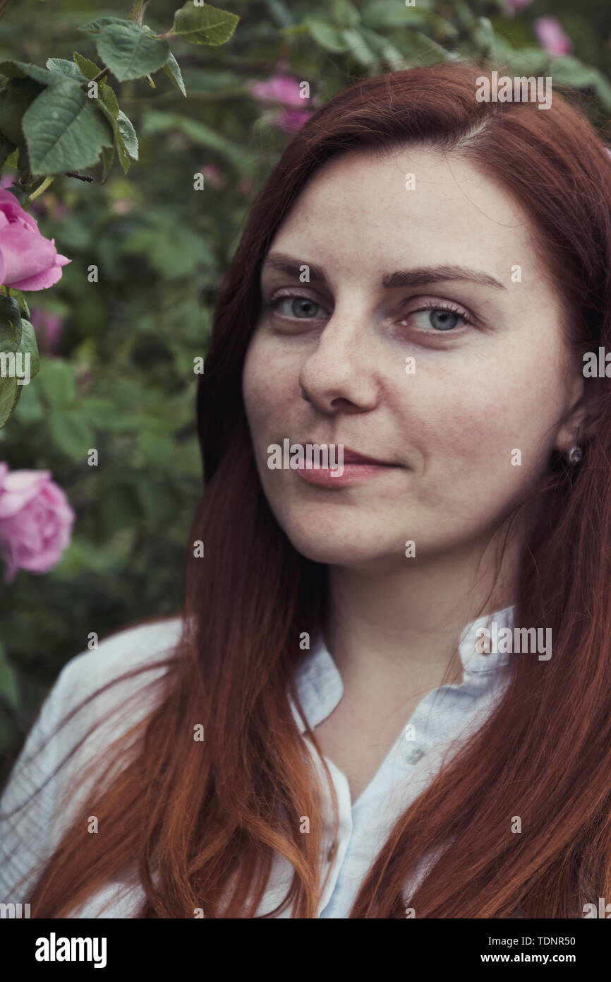 Attractive pretty cleavage hi-res stock photography and images - Alamy