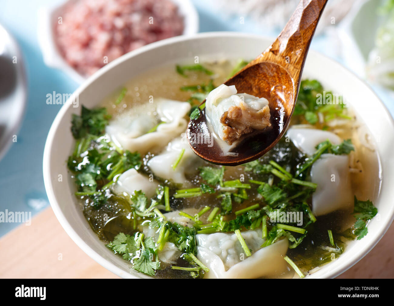 Shanghai Yunton little ravioli Stock Photo - Alamy