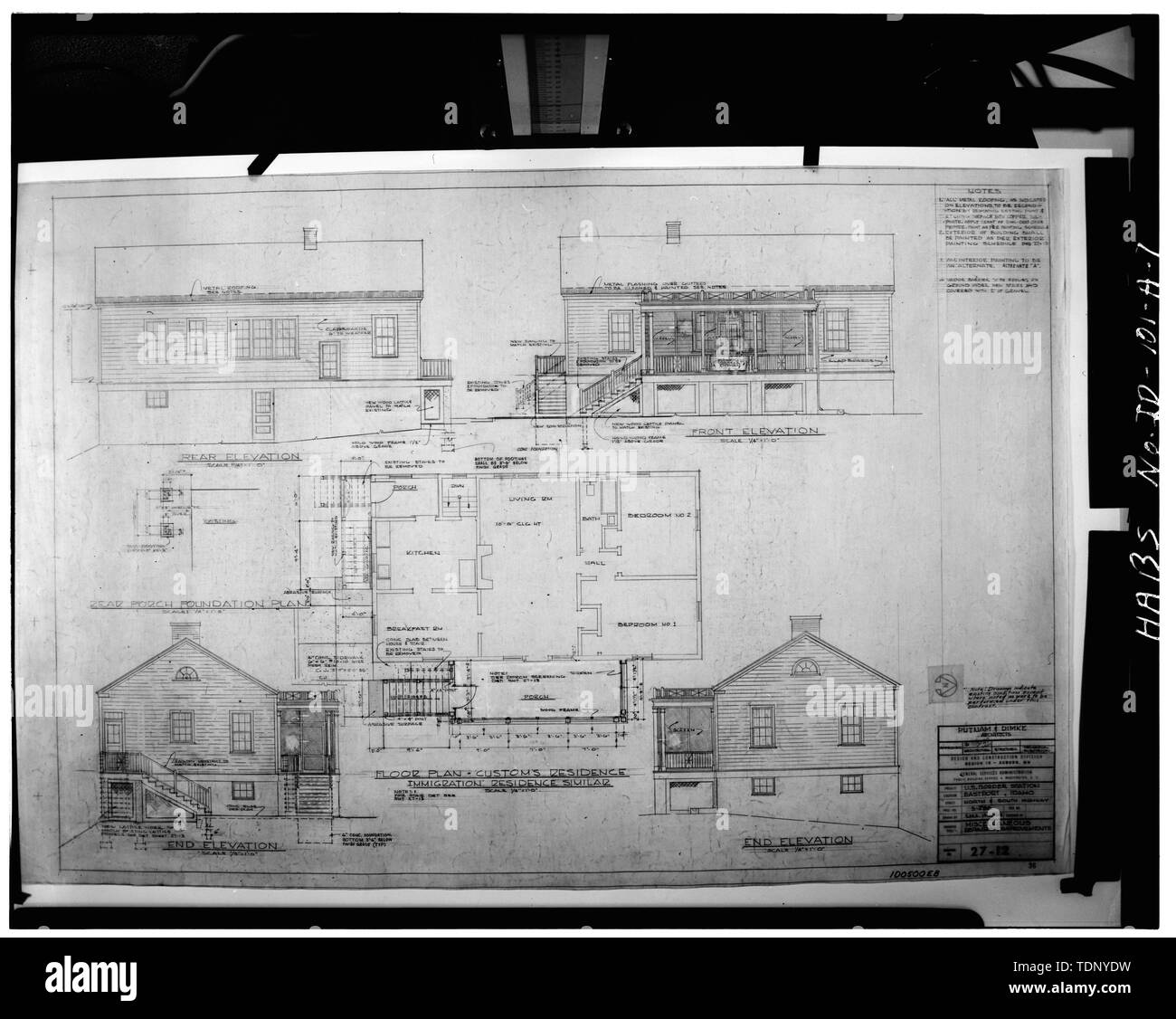 U s customs and border inspection Black and White Stock Photos & Images ...