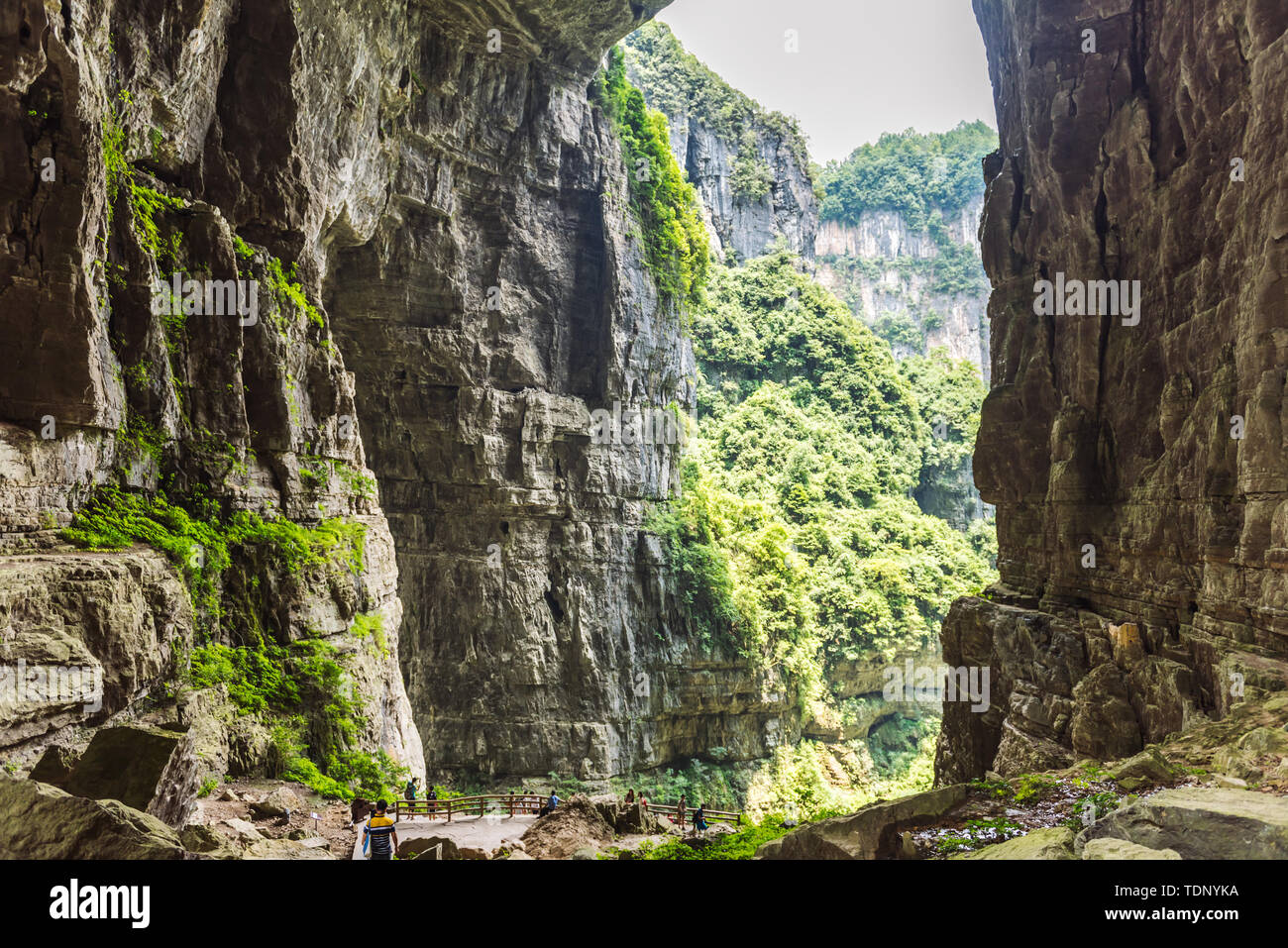 Tiankeng hi-res stock photography and images - Alamy