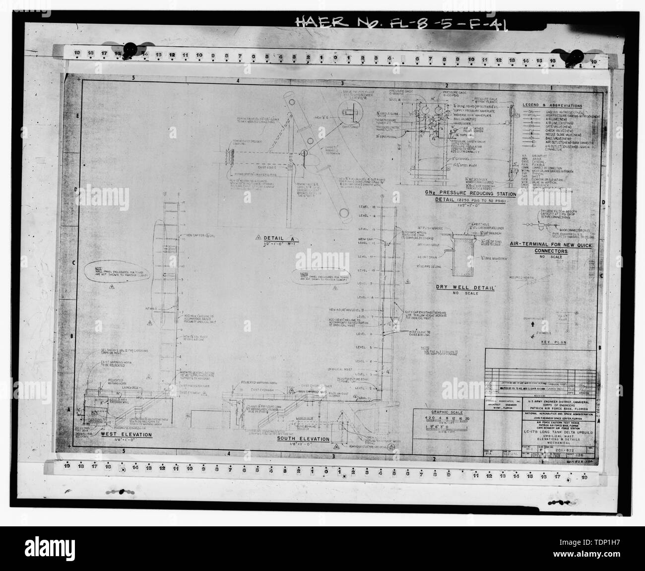 Launch complex 17b Black and White Stock Photos & Images - Alamy