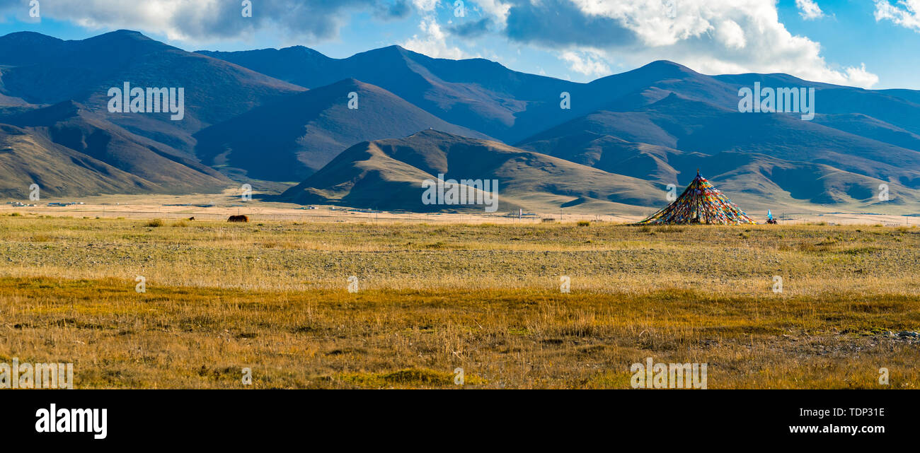 Comfortable weather with qinghai lake hi-res stock photography and ...