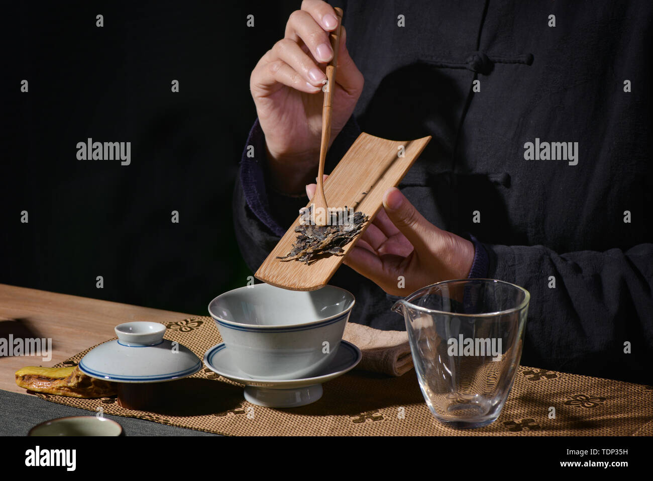 The smell of tea Stock Photo - Alamy