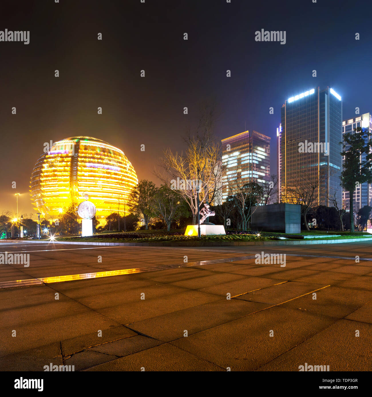 Night scene of modern building Stock Photo - Alamy