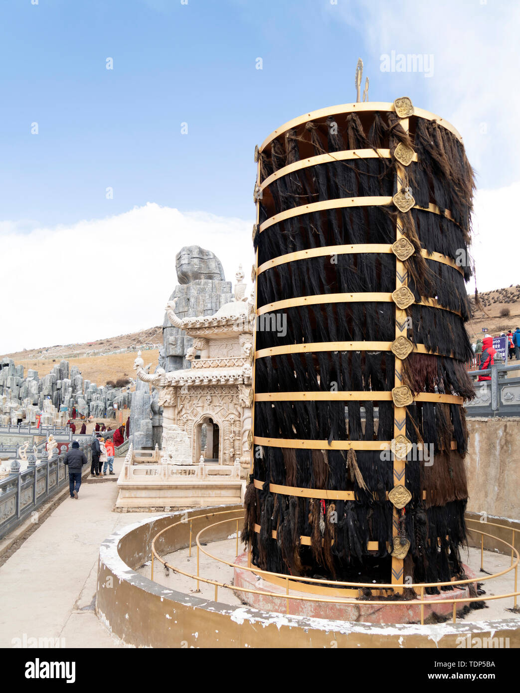 Seda sky burial platform Stock Photo - Alamy